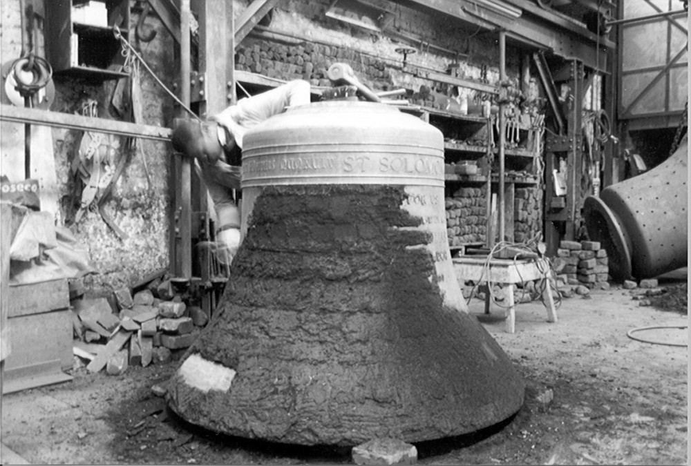 Casting a new Tenor Bell - St Buryan Parish Church TR19 6BA